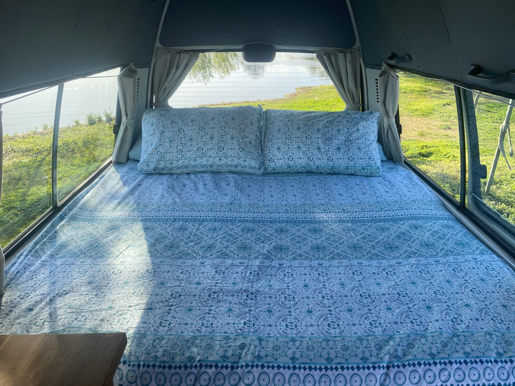 Private Campervan & Caravan Hire: BB Campers